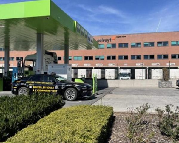Eoly/Virya introduce first green hydrogen taxi in Brussels
