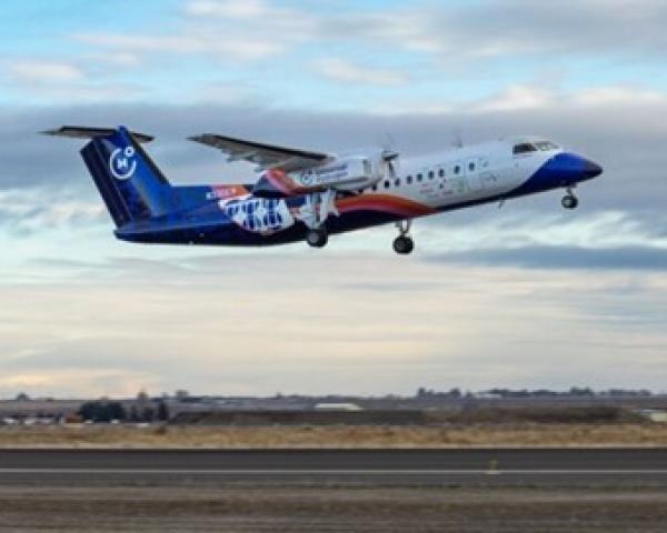 Hydrogen-powered airplane aces its first experimental flight in central ...
